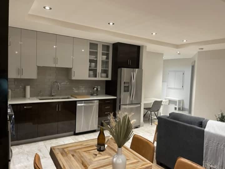 Downtown Halifax 1 Bed, 1 Bath Suite With Parking - Halifax