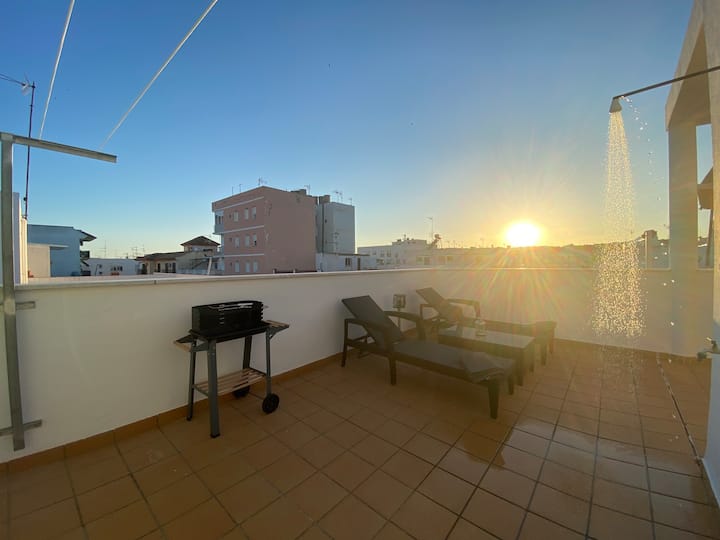 Acogedor ÁTico Céntrico Con Terraza Privada - Barbate