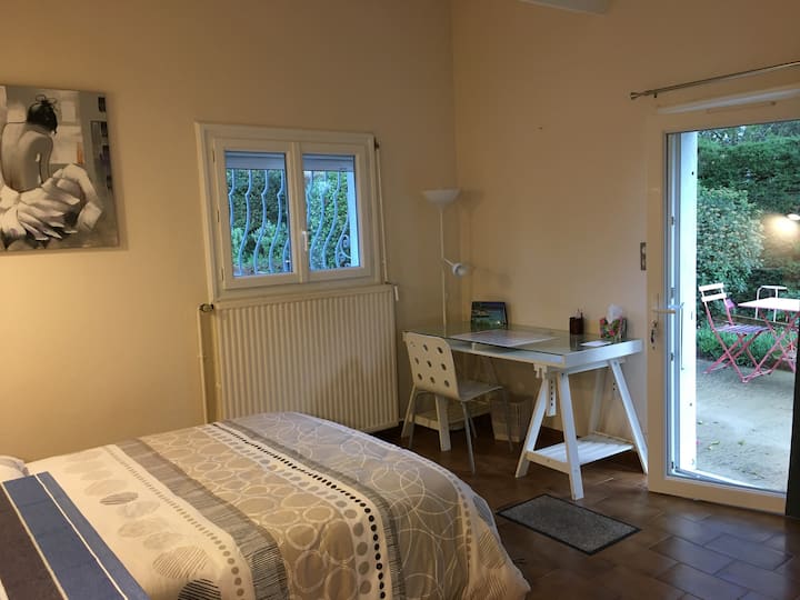 Grande Chambre Indépendante Dans Une Villa. - Montpellier