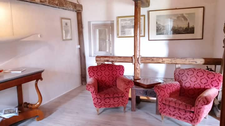 Ca Dea Gondola Suite - Vittorio Veneto