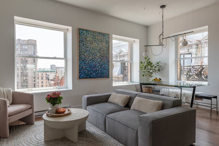 Modern Minimalist Luxury In A Historic Building - Montreal