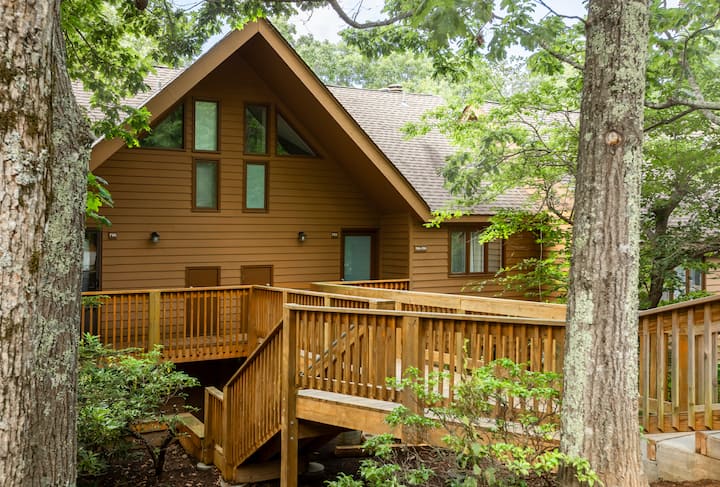 Wintergreen Condo~ 1 Minute To Four Seasons Resort - Wintergreen, VA