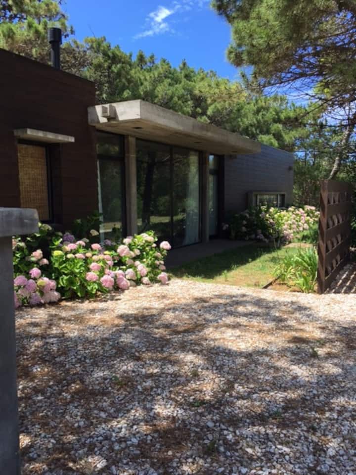 Casa Hortensias En Barrio Quequén Chico - Necochea