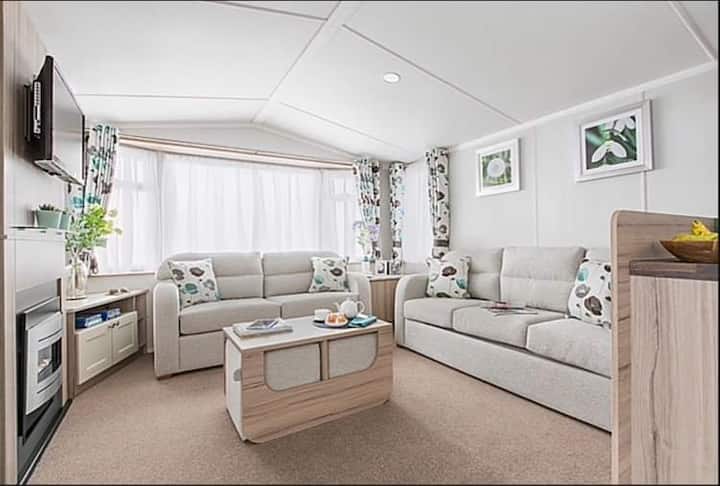 Stunning 2 Bedroom Beach Front St. Andrews. - Saint Andrews