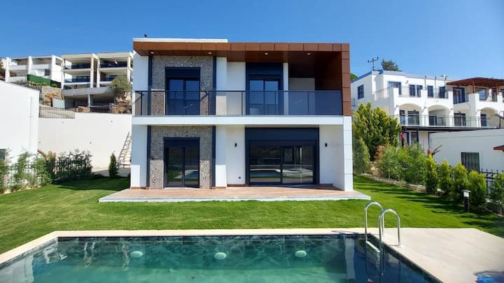 Deniz Manzaralı ÖZel Havuzlu Villa - Yalıkavak