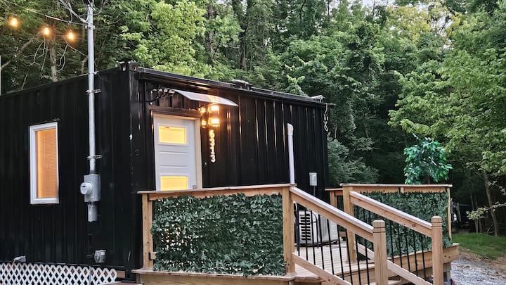 Shipping Container Cabin-the Tuck - Lexington, KY