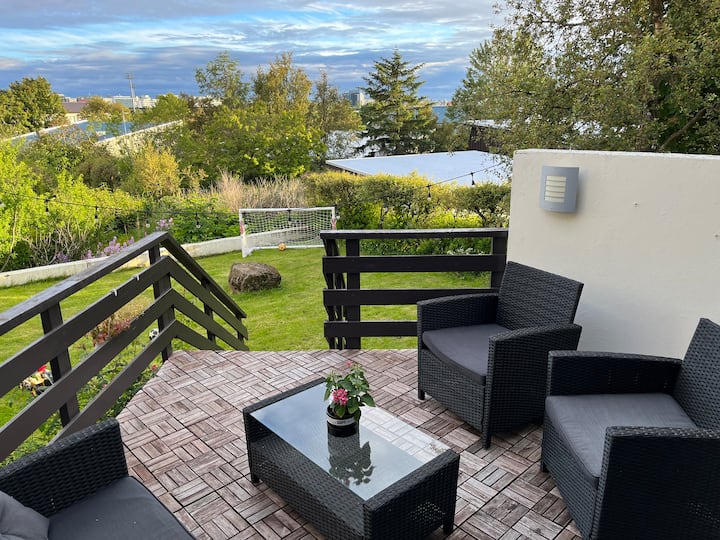 Fantastic Location, 5 Bedrooms, Close To Downtown - Reikiavik