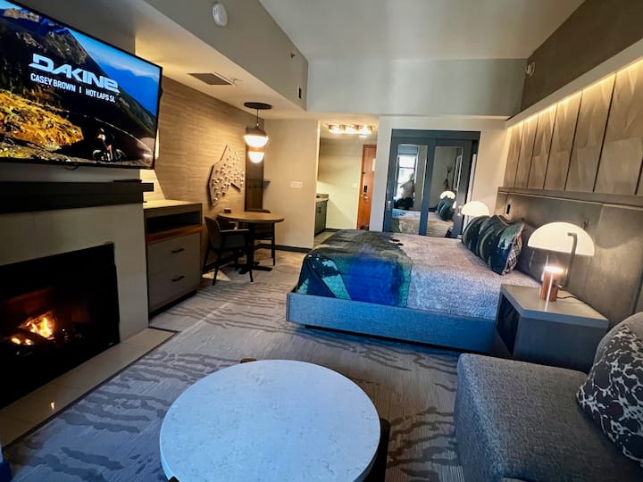 Top Floor Remodeled Studio Stunning Views Dogs Ok - マンモス・レイクス, CA