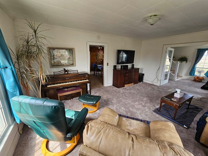 Country Cottage +Minigolf And Stunning Views! - Baker City, OR