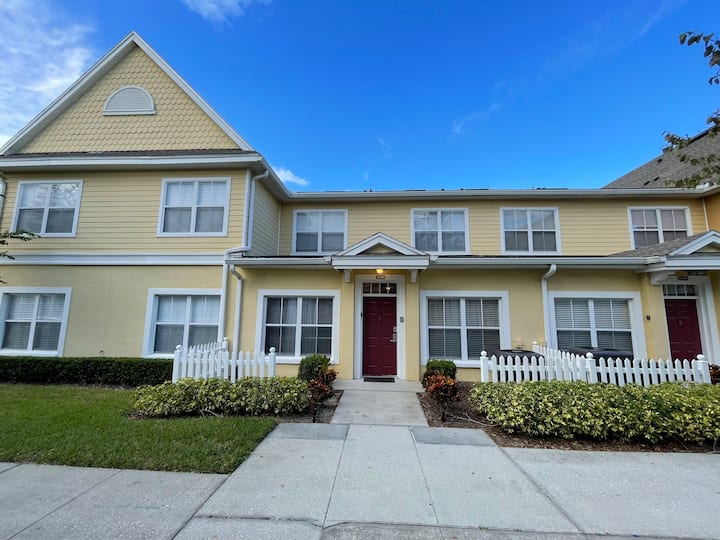 Charming Condo Close To Disney - 基西米