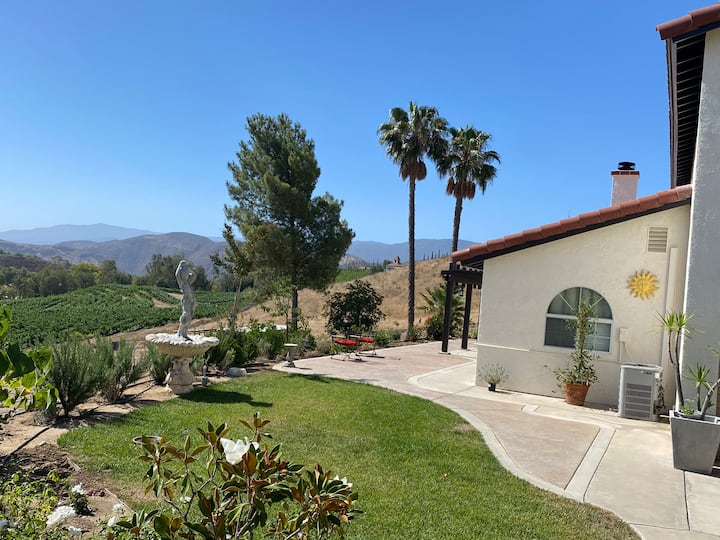 Serene Getaway With Sunrise Views - Temecula, CA