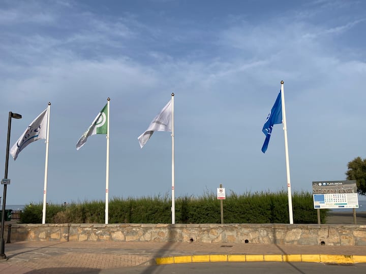 Adosado Particular: 4 Habitaciones 140m Dela Playa - Manilva