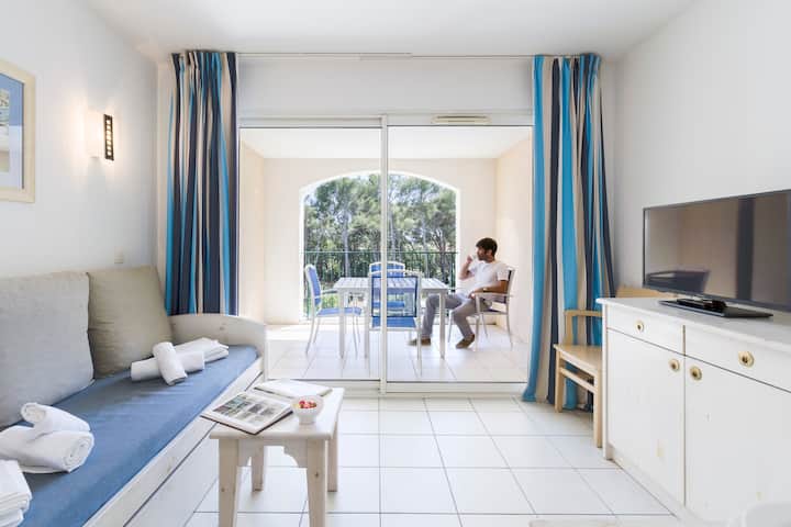 Studio Pour 4 Personnes Proche De La Mer - Bandol