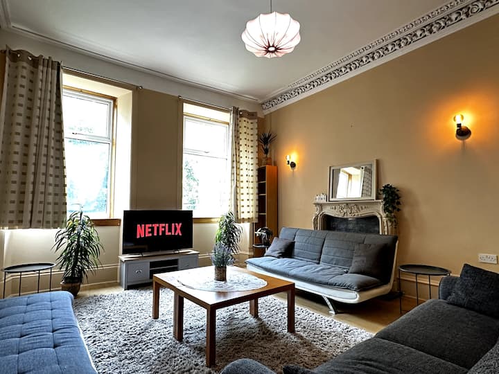 Cheerful 5-bedroom House/villa Garden And Parking - Glasgow