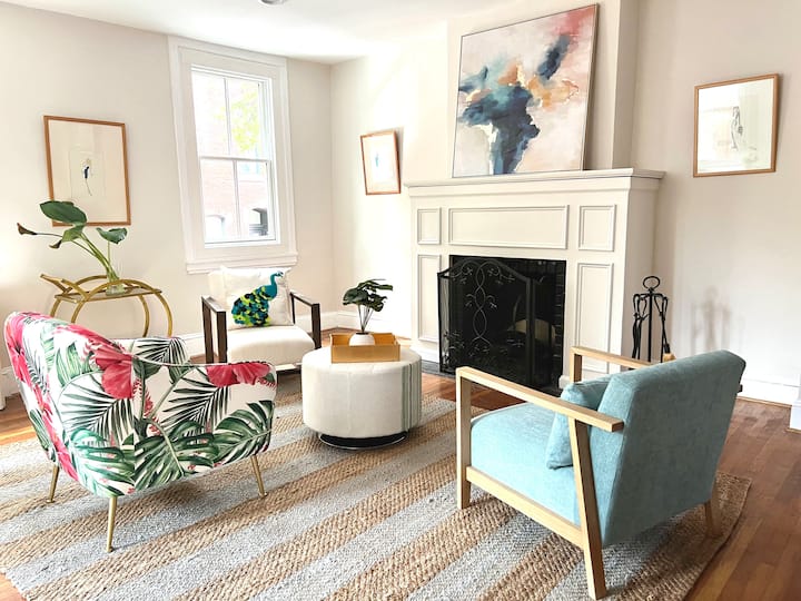 Historic Rittenhouse Beauty With Free Parking. - Philadelphia, PA