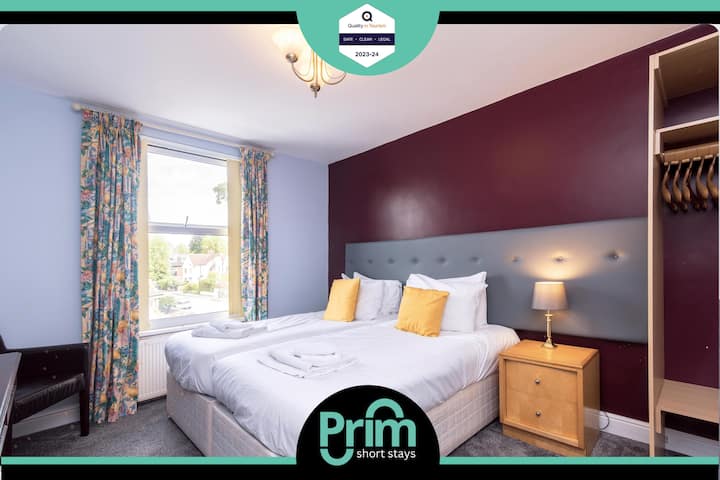 Linden Leaf Room 4: Comfort & Convenience - Nottingham