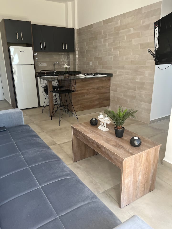 New Interior | Opposite Emu | 5minutes From Beach - Famagusta