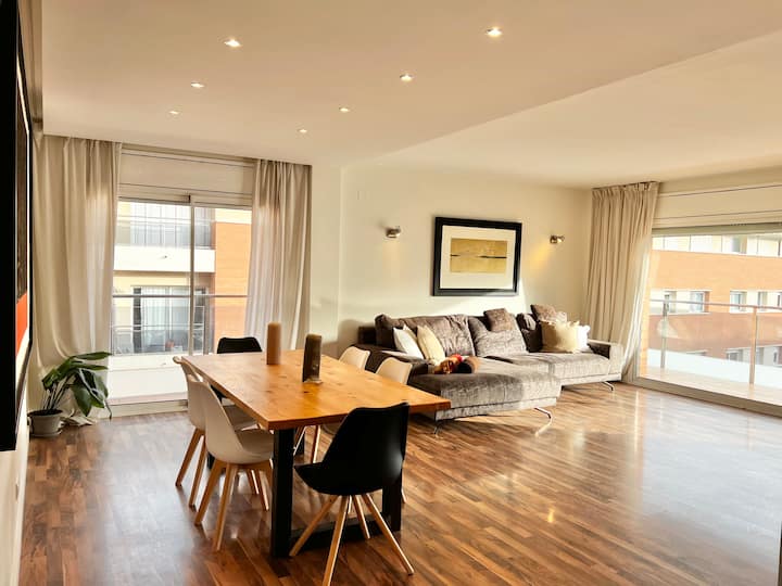 Sitges Spaces Sunshine Condo-4 Br/2 Bath/pool - Sitges
