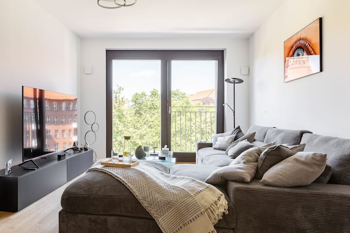 Lovely 2-bedroom Apartment With Free Parking - Berlim