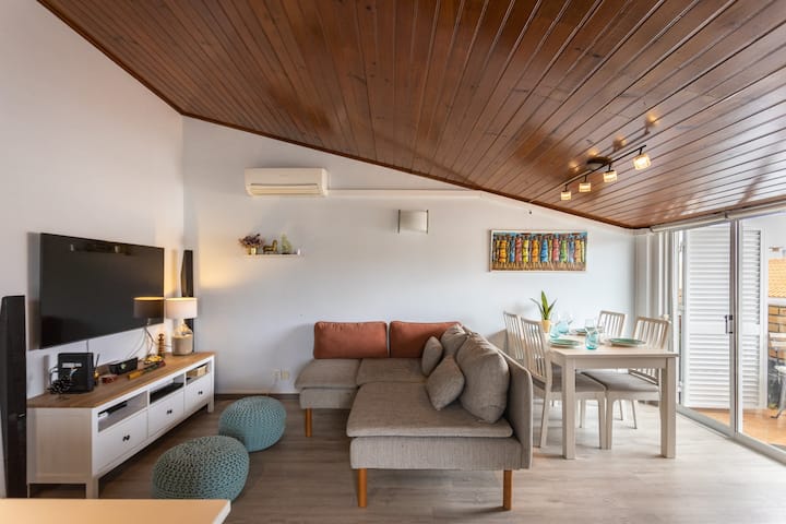 The Attic | 2br Beach Penthouse W/ Ac + Terraces - Costa da Caparica