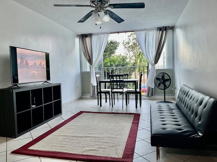 Lovely 2 Bedroom Condo With Parking On Premises - Trujillo Alto