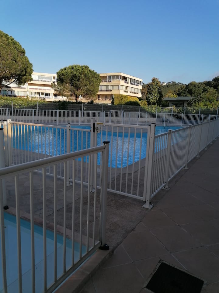 Appartement Climatisé Avec Piscine + Navette Plage - Mandelieu-la-Napoule