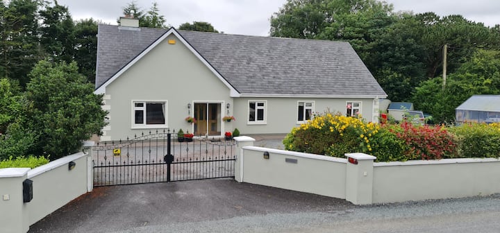 Leades Cross - Macroom