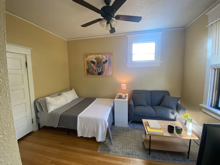 Adorable Highlands Studio - デンバー, CO