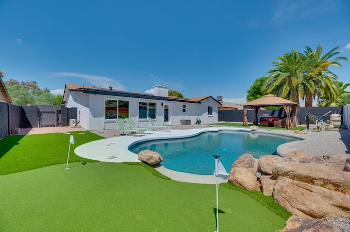 Arcade/pool/putt/murals Is An Entertainers Dream! - Phoenix, AZ