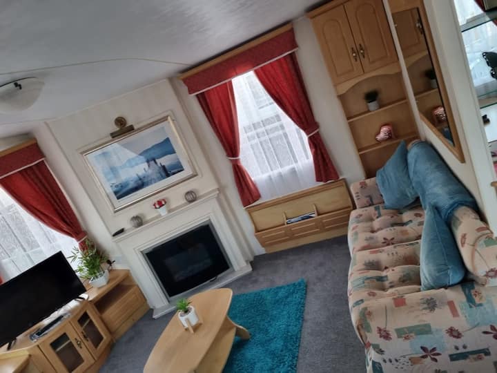 Delightful 2 Bedroom Holiday Home In Lossiemouth - Elgin