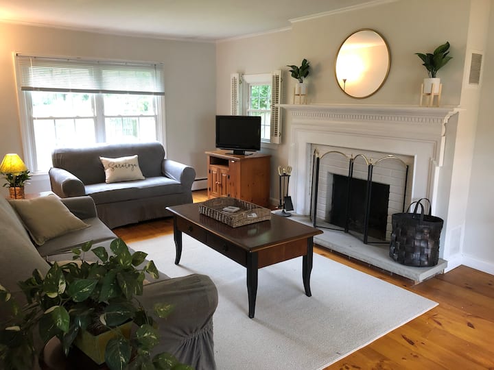 The Stable House - Walking Distance To Race Track! - Saratoga Springs, NY