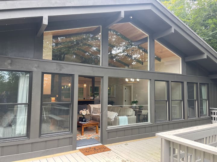 Basecamp Chalet - Cozy Chalet Near Slopes! - Beech Mountain, NC