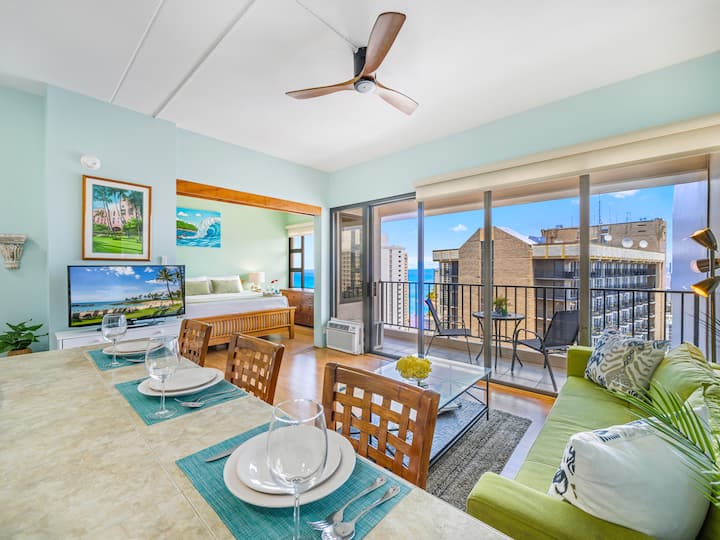 Penthouse With Ocean View Near Waikiki Beach - Waimanalo Beach, HI
