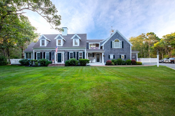 Luxury 5 Bedroom Katama Estate With Pool / Hot Tub - Oak Bluffs, MA