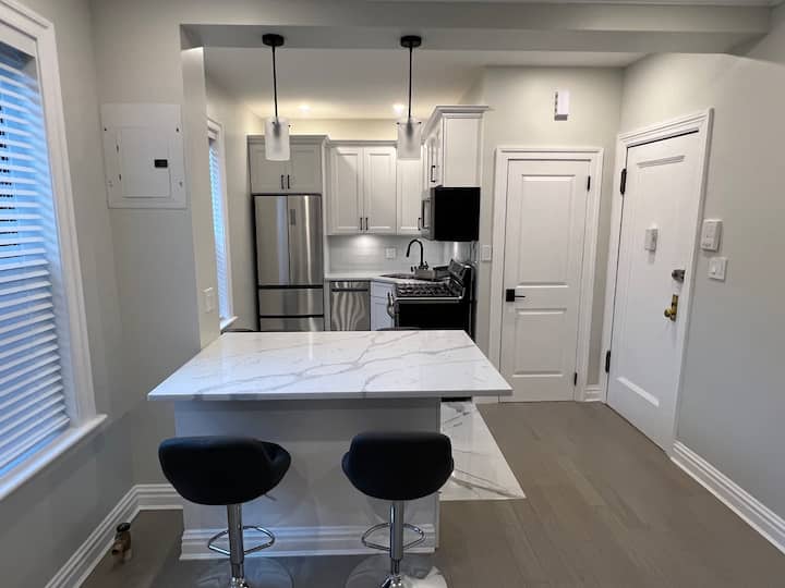 Luxurious & Spacious Apartment - Fort Lee, NJ