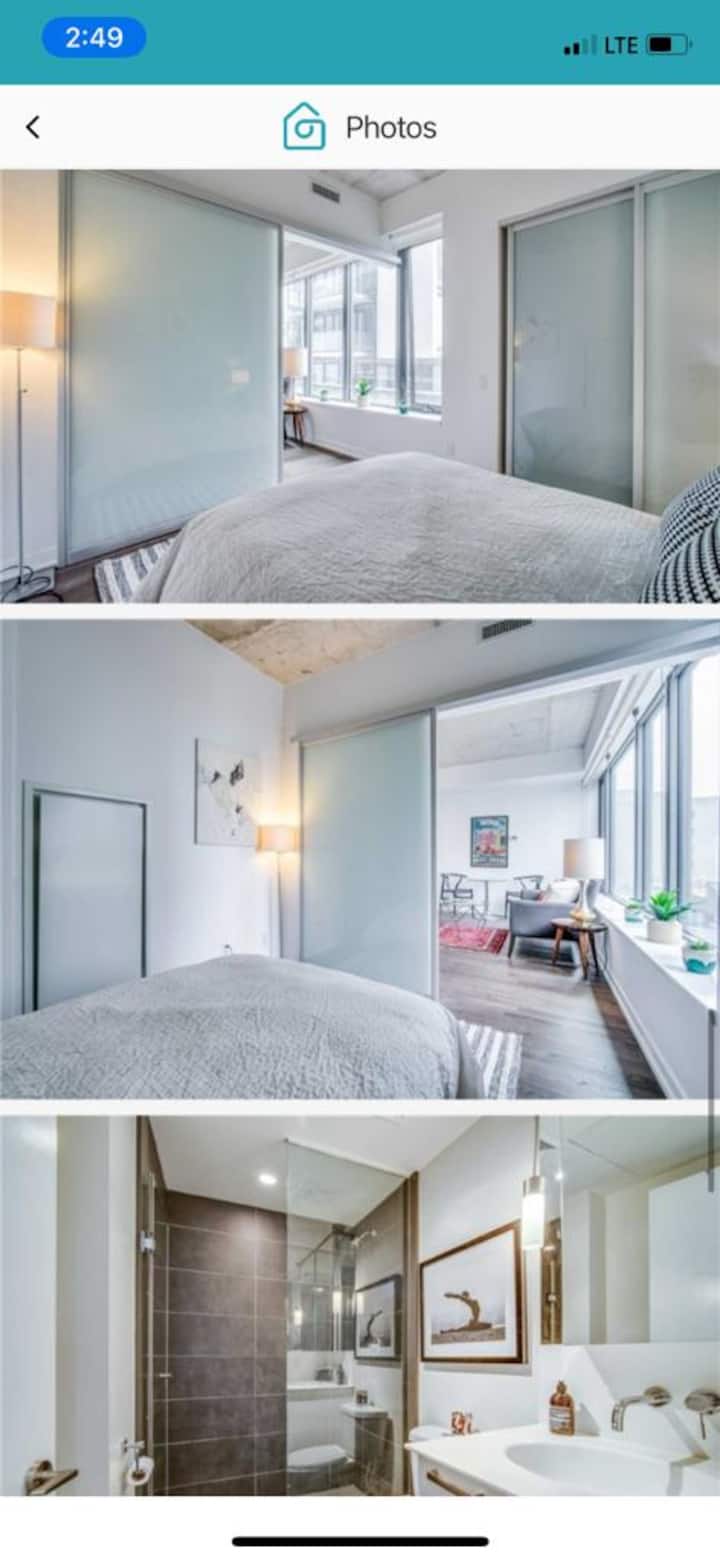 Modern Downtown Toronto Suite 
Heart Of King West - Toronto