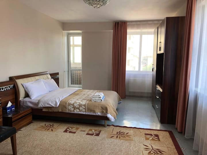 A Cozy Bedroom At A 2 Bedroom Apartment - 烏蘭巴托