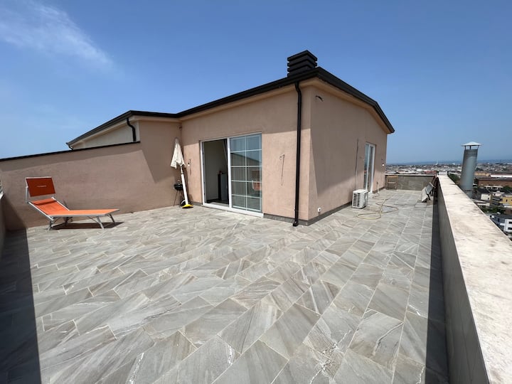 Appartamento Al Undicesimo Piano, Vista Mare.2+2 - Durrës
