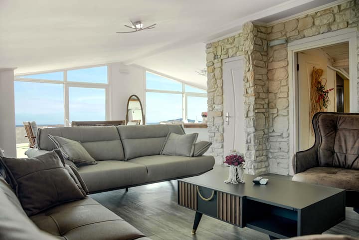 Cunda Aksaç Otel- Vip Oda - Ayvalık