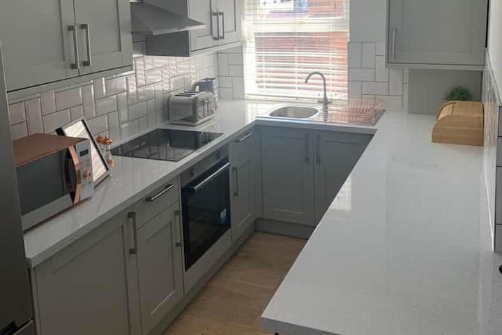 Beautiful Room In A Apartment Near Town Centre - Rugby