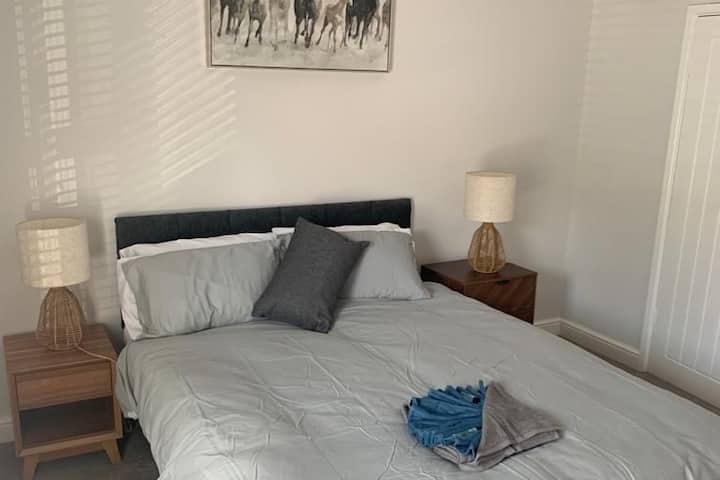 Beautiful Room In A Apartment, Near Town Centre - Rugby