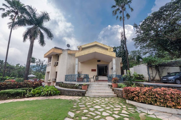 @Lonavala 4br,shantam House - W/pool & Tennis Lawn - Lonavla