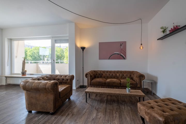 Spacious Flat, 1 Minute De La Gare - Karlsruhe