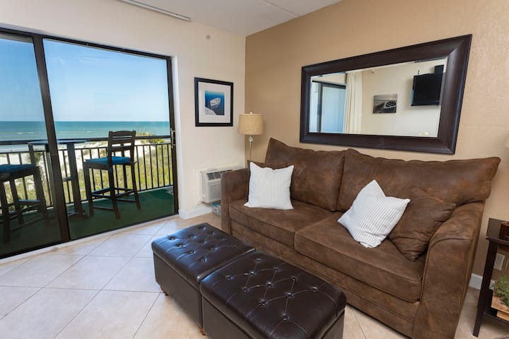 Spectacular Oceanfront Views ~ Olympic Sized Heated Oceanfront Pool - Crescent Beach, FL