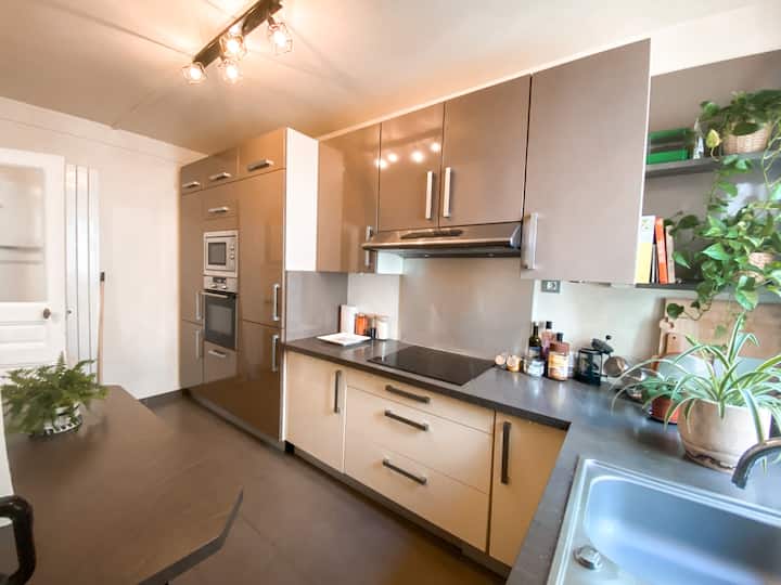 Apt Accueillant Pour 4p Dans Le 11 - Rue Saint-Maur
