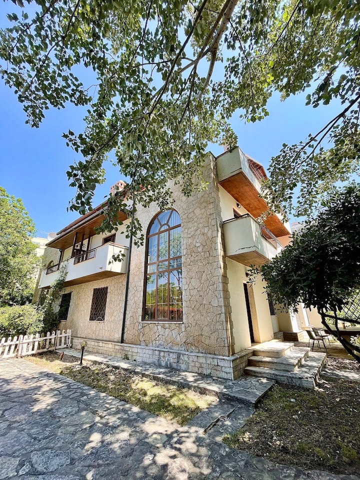 Stone Villa - Shëngjin