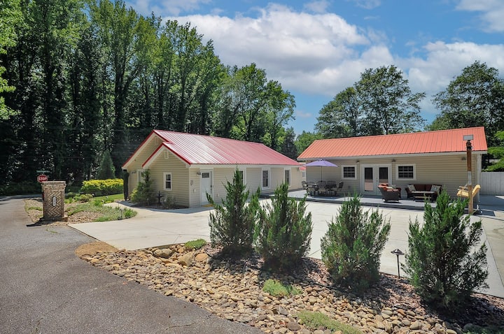 House Near Furman, Unit A, Great For Long Stays - Saluda Lake, SC