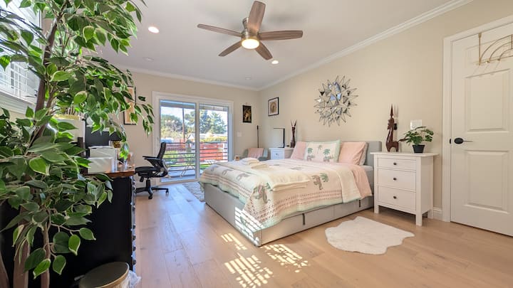 Studio Fair Oaks - Woodside, CA