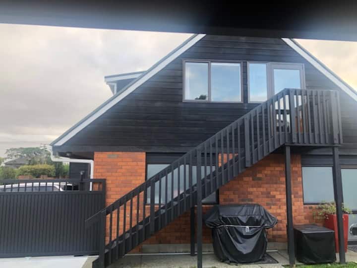 Self Contained Loft In Beachlands - Maraetai