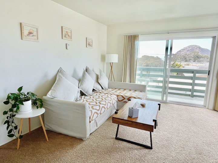 Ocean & Rock View Apt With Private Balcony (25-5) - Morro Bay, CA